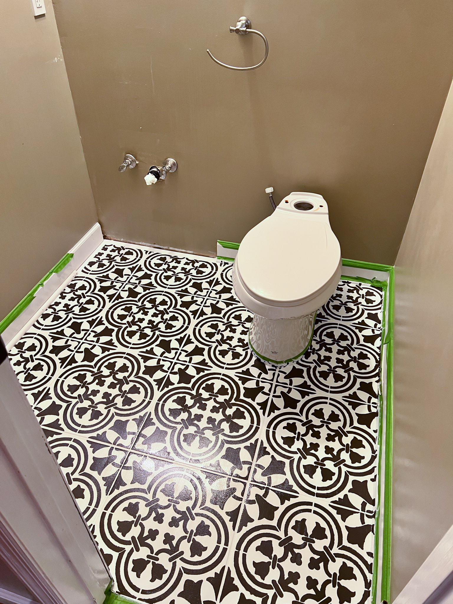 Bathroom Makeover & Painted Tile Floor - Kristie in Carolina